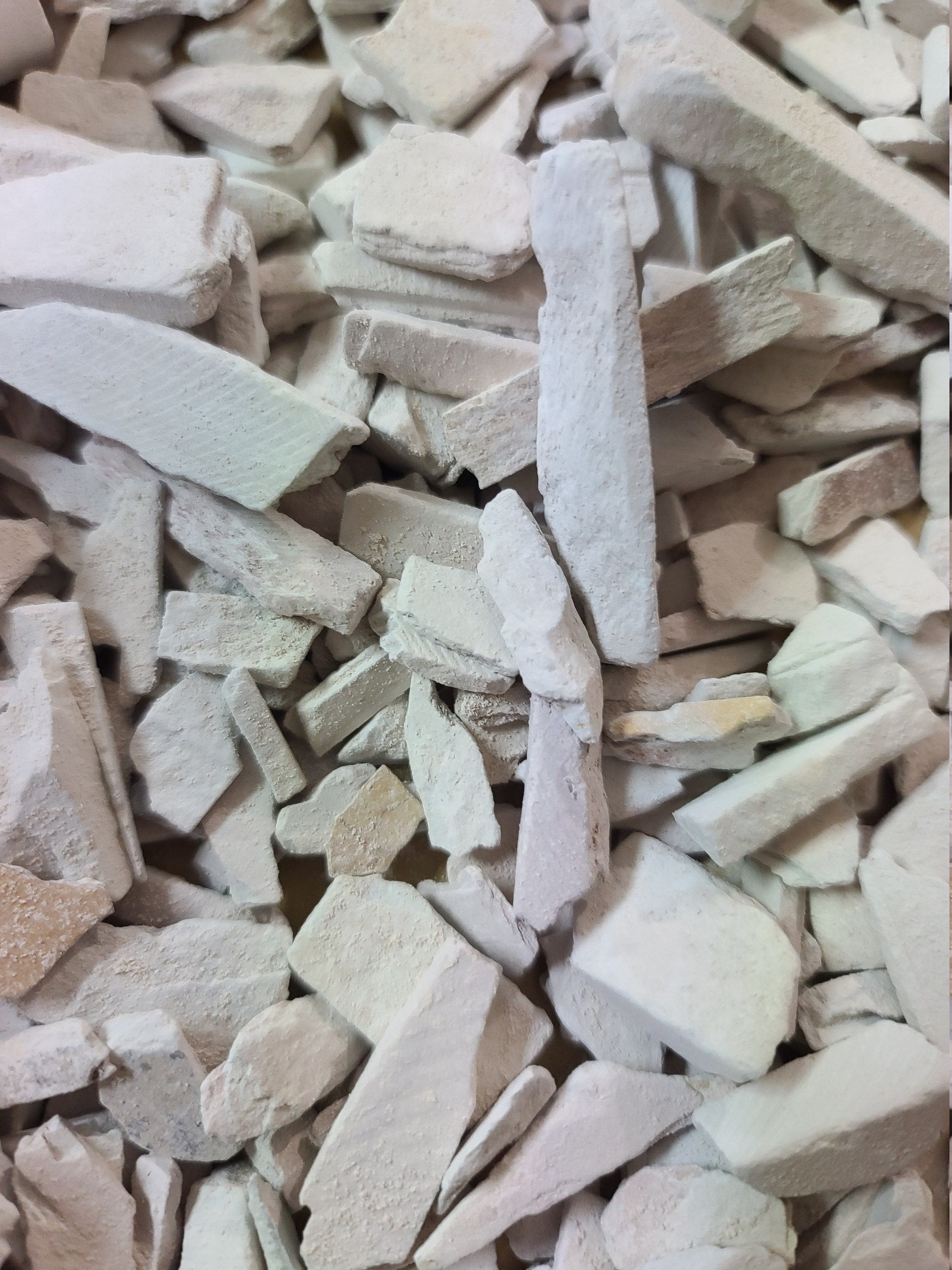 Home & Living 450 gm Must Try once - Limited stock Assorted Shale Stone ...