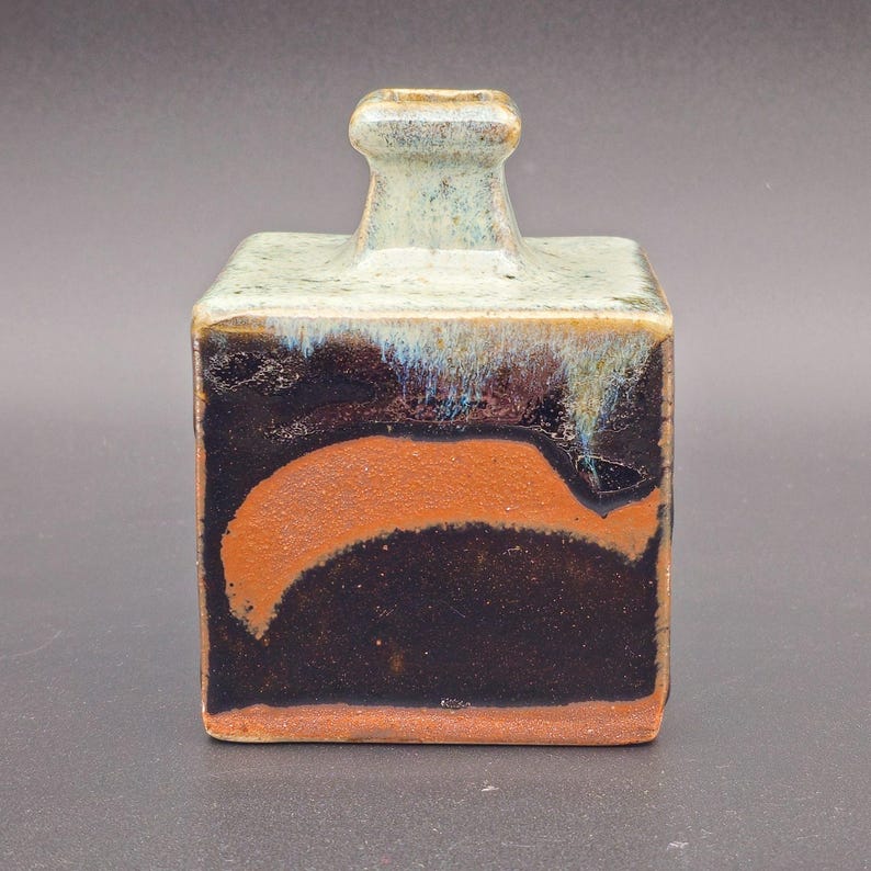 SHOJI HAMADA (1894 – 1978) Beige Brown Glazed Square Stoneware Flask ...