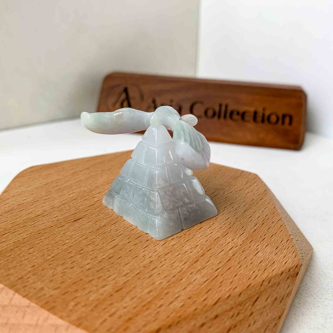 Balanced Jadeite Jade Eagle Figurine Hand Carved Jade, YJ-1221-0291189 ...
