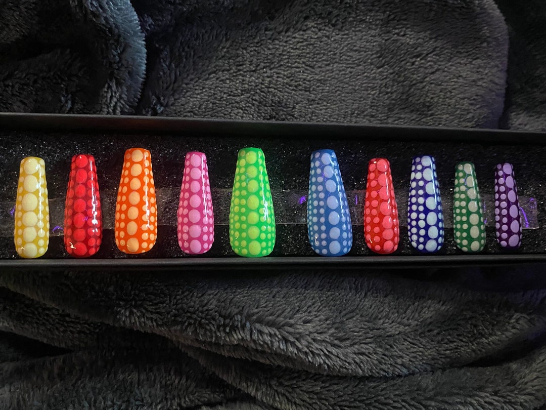 Colorful Dots Press-ons - Etsy