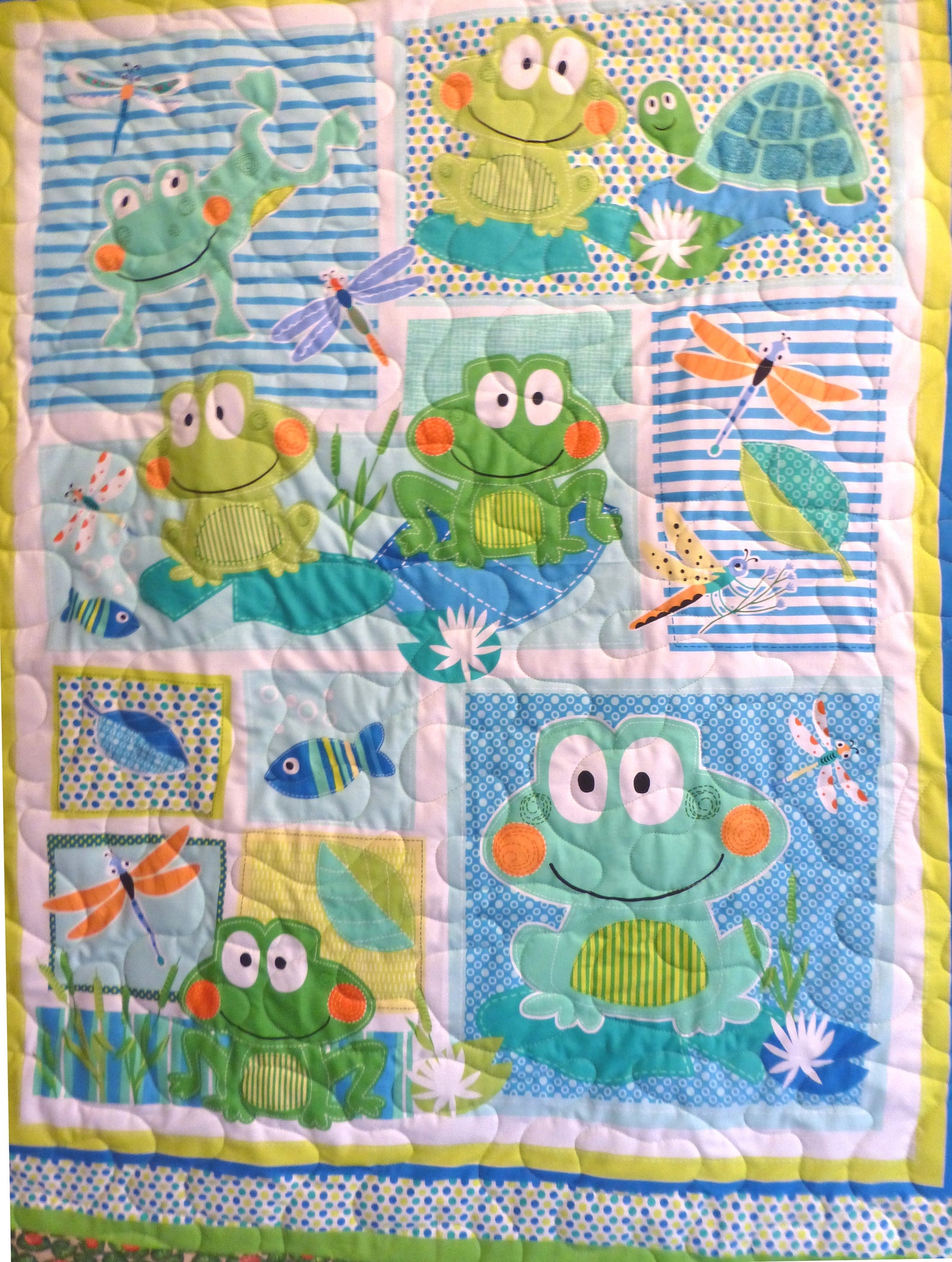 The Frog Quilt - Etsy