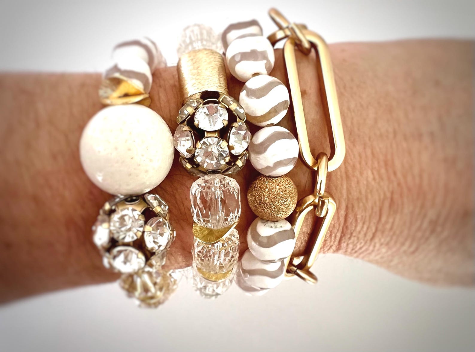 White Coral Bracelets, Rhinestone Bracelets, White Wavy Agate Bracelets ...