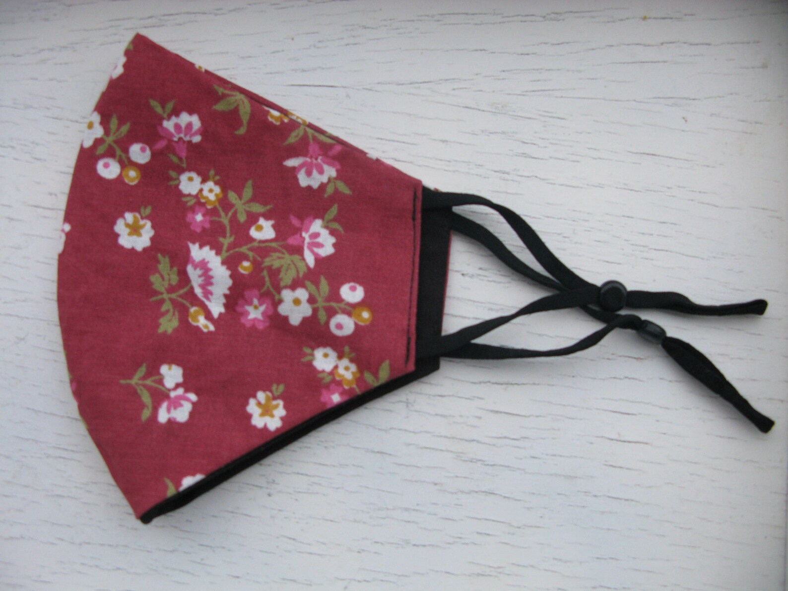 Adjustable face maskAdjustable fabric maskReusable face | Etsy