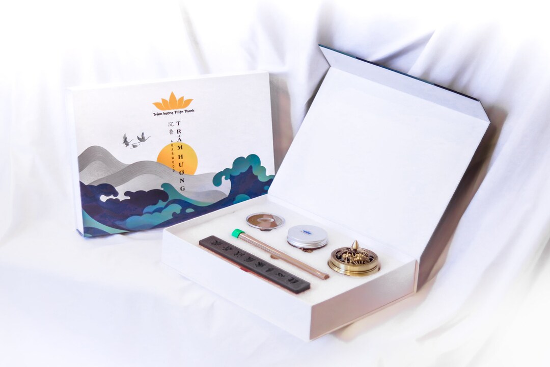 FREE SHIPPING Agarwood Incense Gift Box for Special Days as Opening ...