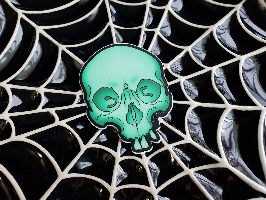 Derpy Skull - Creepy Cute, Goth, Halloween Sticker - Waterproof Vinyl ...