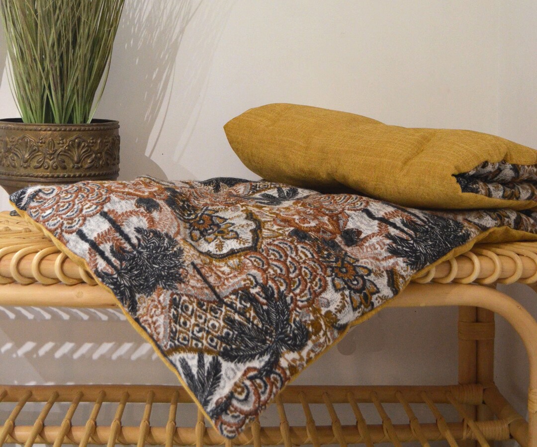 Futon nomade sur mesure - FAIT MAIN en FRANCE - tissu d'ameublement ...