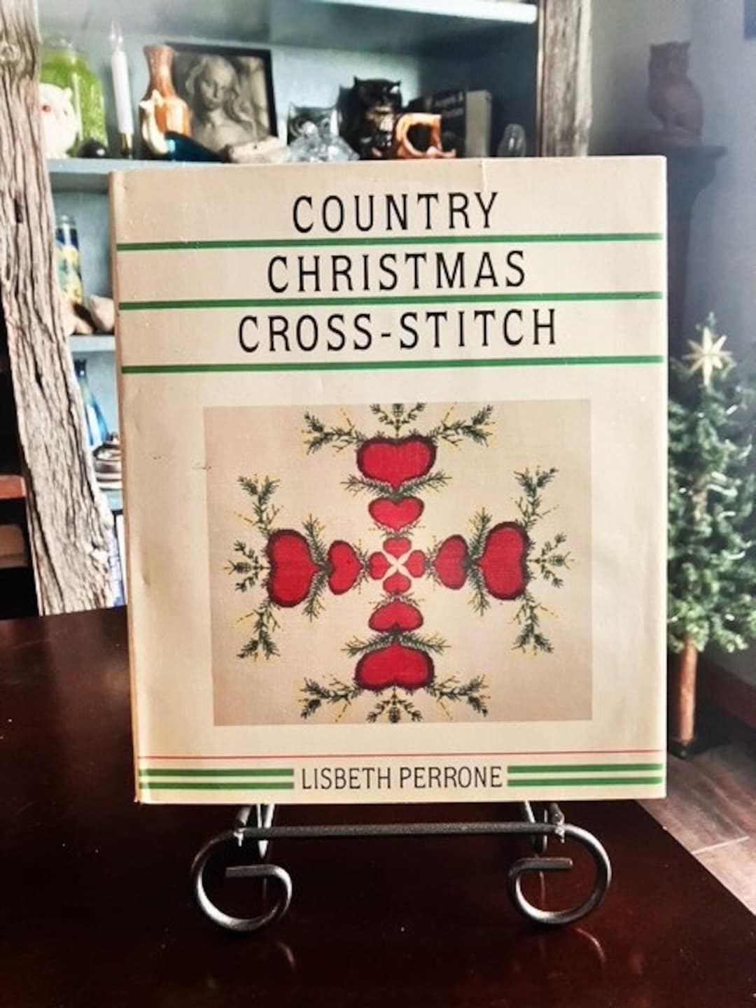 Country Christmas Cross-stitch by Lisbeth Perrone, Women's Day ...