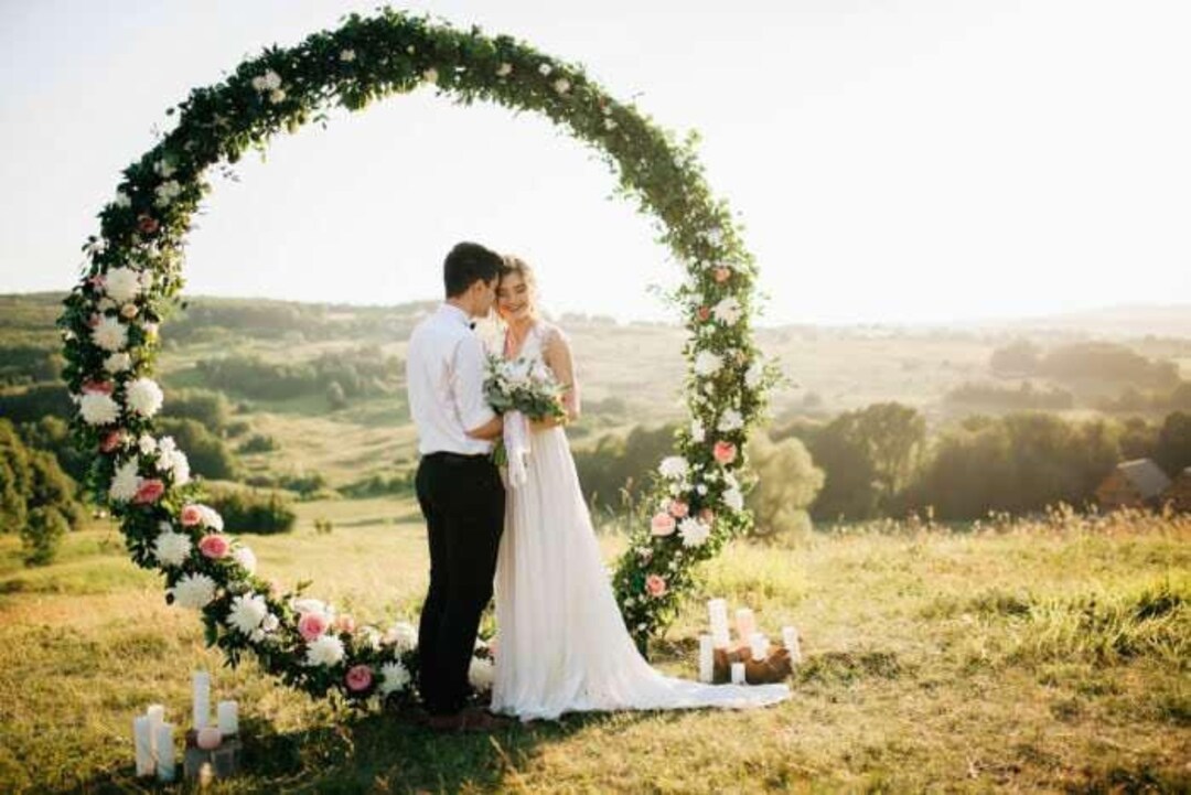 Round Wedding Arch , Iron Round Arch, Ring Arch, Gold Arch, Wedding ...