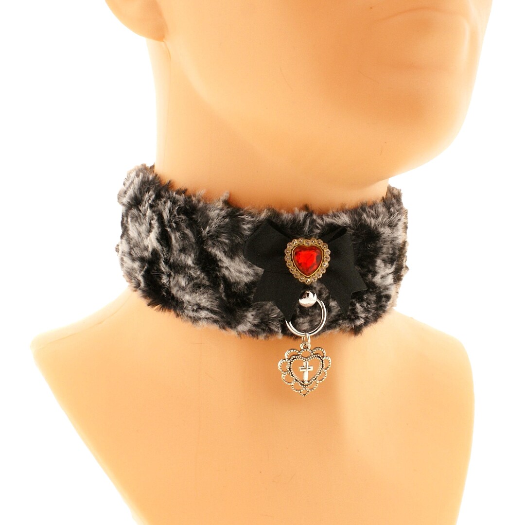 Fluffy Faux Fur Marble Choker, Soft Collar Gothic Heart Pendant, Satin ...