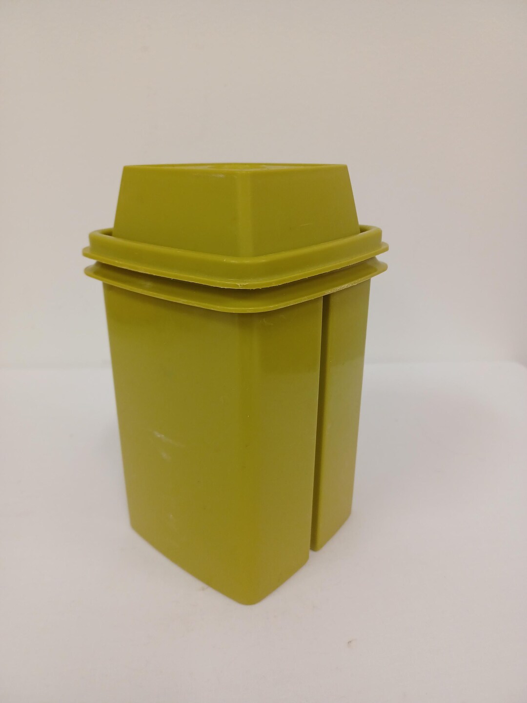 Vintage Tupperware Pickle Container - Etsy