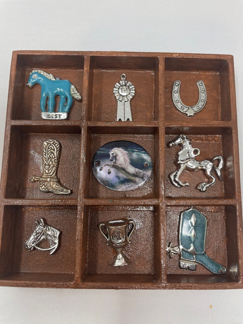 Breyer Horse Trophy Case Model Horse Trophy Case Breyer Horse Barn ...