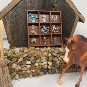 Breyer Horse Trophy Case Model Horse Trophy Case Breyer Horse Barn ...
