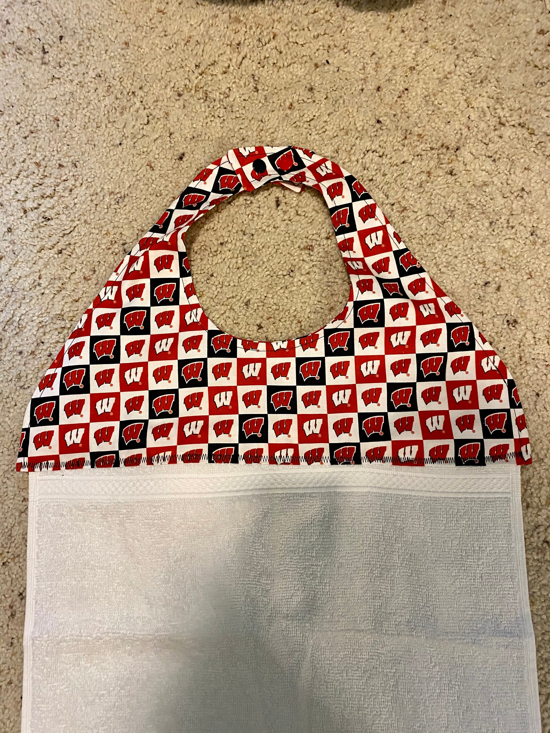 Adult Bib Apronwisconsin Badgers Reversible Bib - Etsy UK