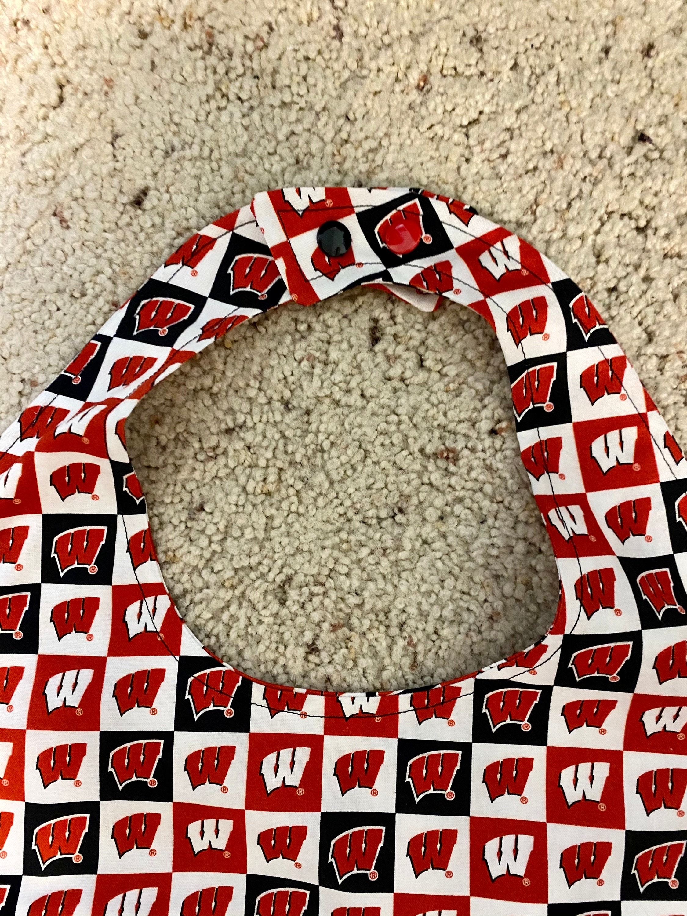 Adult Bib Apronwisconsin Badgers Reversible Bib - Etsy UK