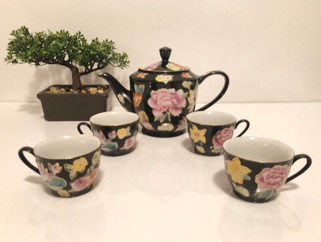 Vintage Tea Set - Chinese Porcelain , Teapot and Tea Cups,floral ...