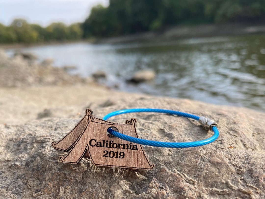 Cute Traveler Gift Keychains, Ideas for Tenting, Outdoorsy Gifts ...