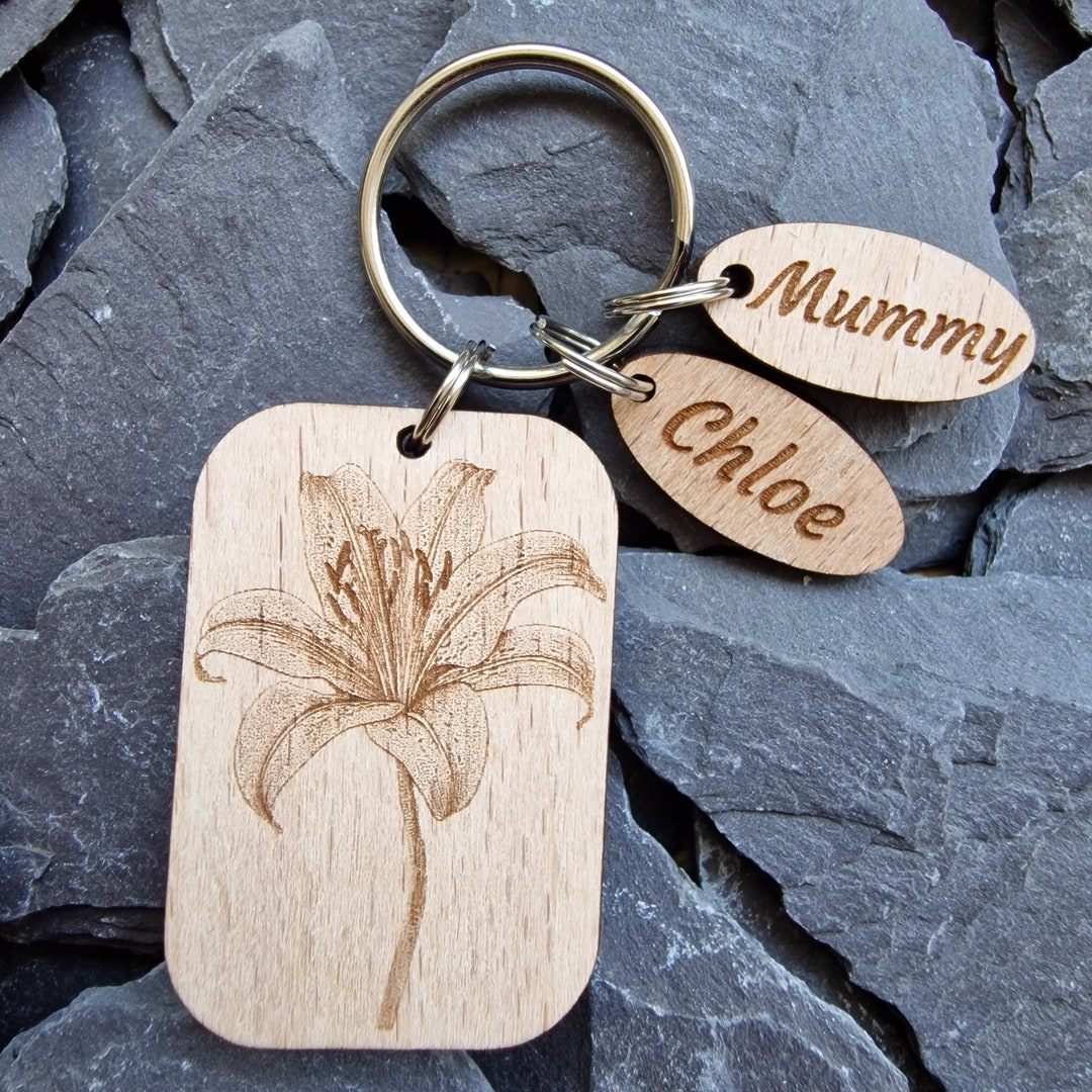 Personalized Lily Wooden Engraved Keyring, Flower Keychain for Nature ...