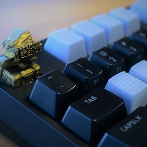League of Legends - Artisan Custom Cherry MX Keycap - Etsy