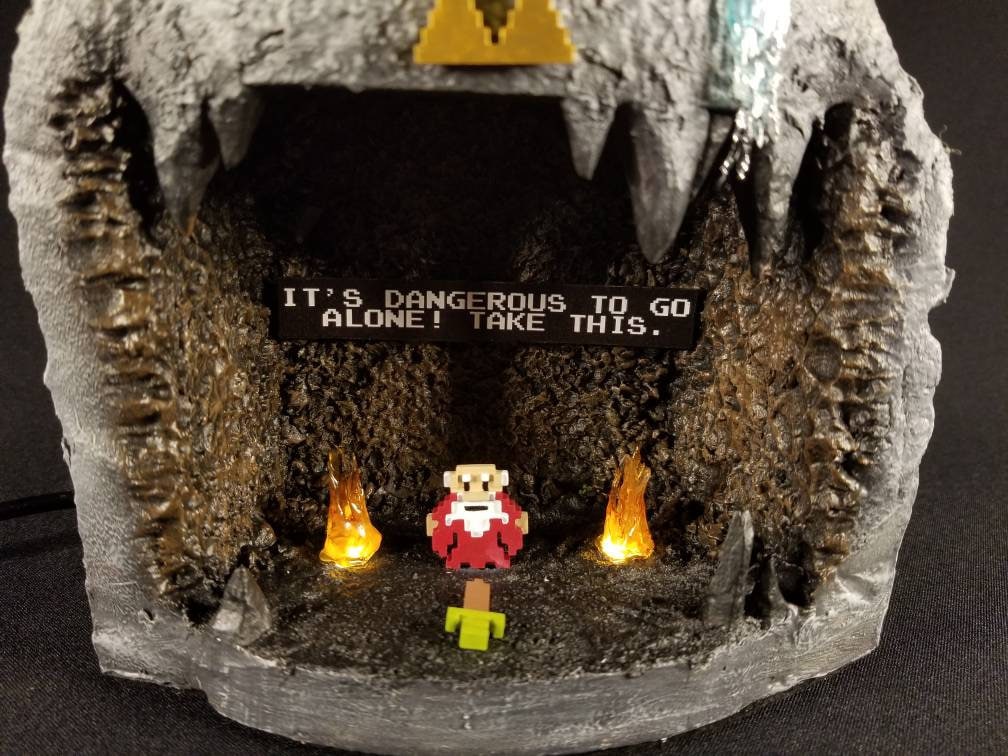 The Hero's Gauntlet (legend of Zelda Power Glove Diorama) - Etsy