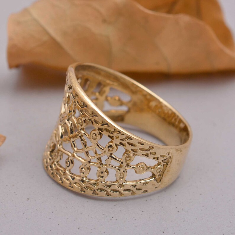 Gold Filigree Ring - Etched Gold Filigree Ring - Vintage Ring for Women ...