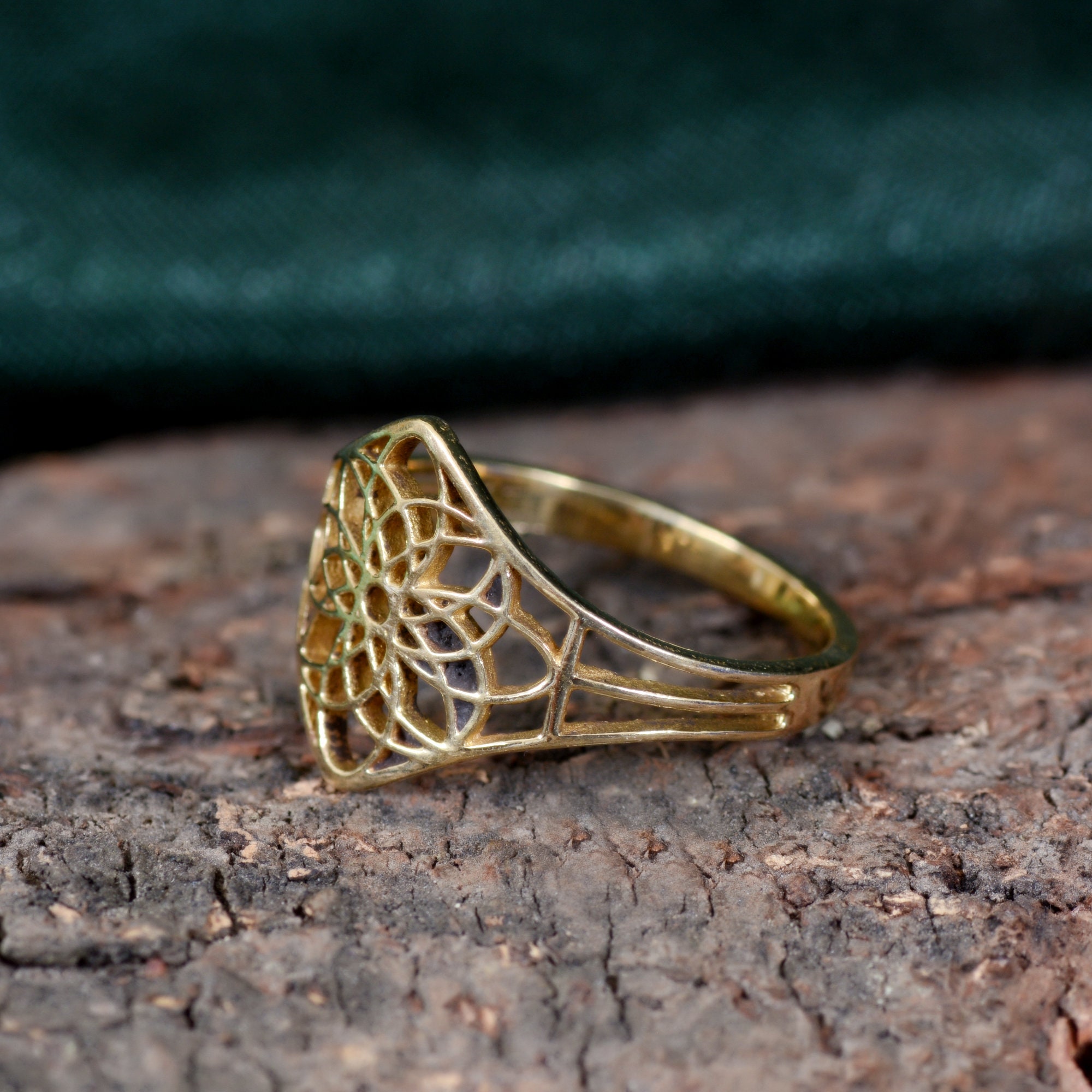 Golden Minimalist Filigree Ring, 18k Gold Filigree Ring, Golden Stack ...