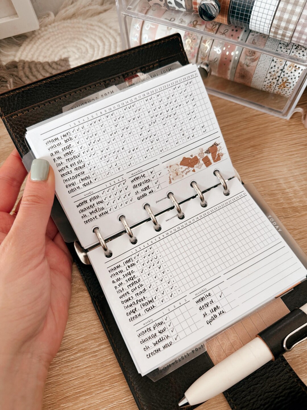 Pocket Rings, Printable Monthly Habit Tracker | Daily, Weekly, Monthly ...