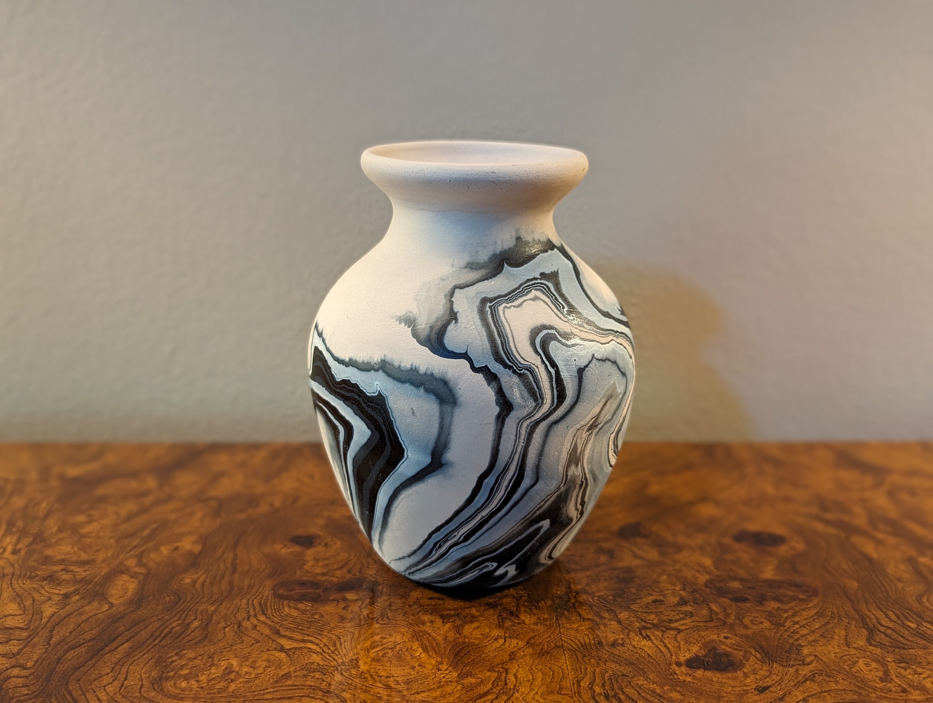 Vintage Nemadji Pottery Vase Blue and White Native American Ceramics - Etsy