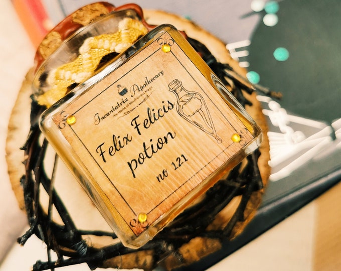 Handmade/brewed realistic potions by IncantatrixPotions on Etsy