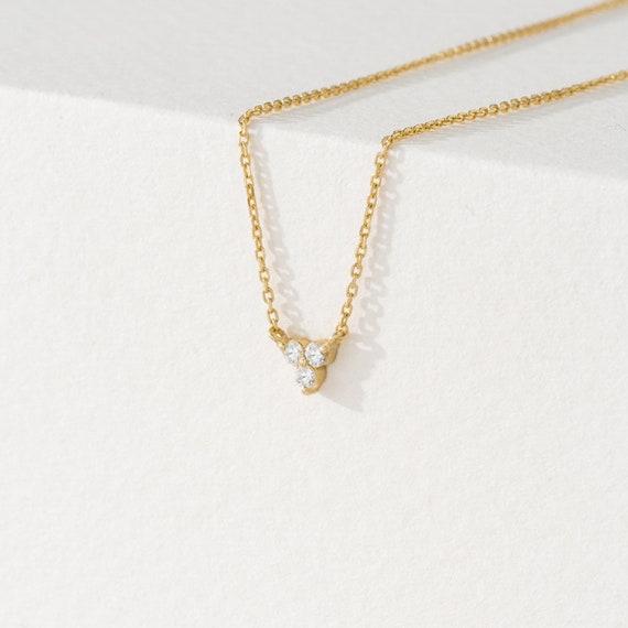 Small Diamond Cluster Necklace 14k Solid Gold Dainty Diamond - Etsy