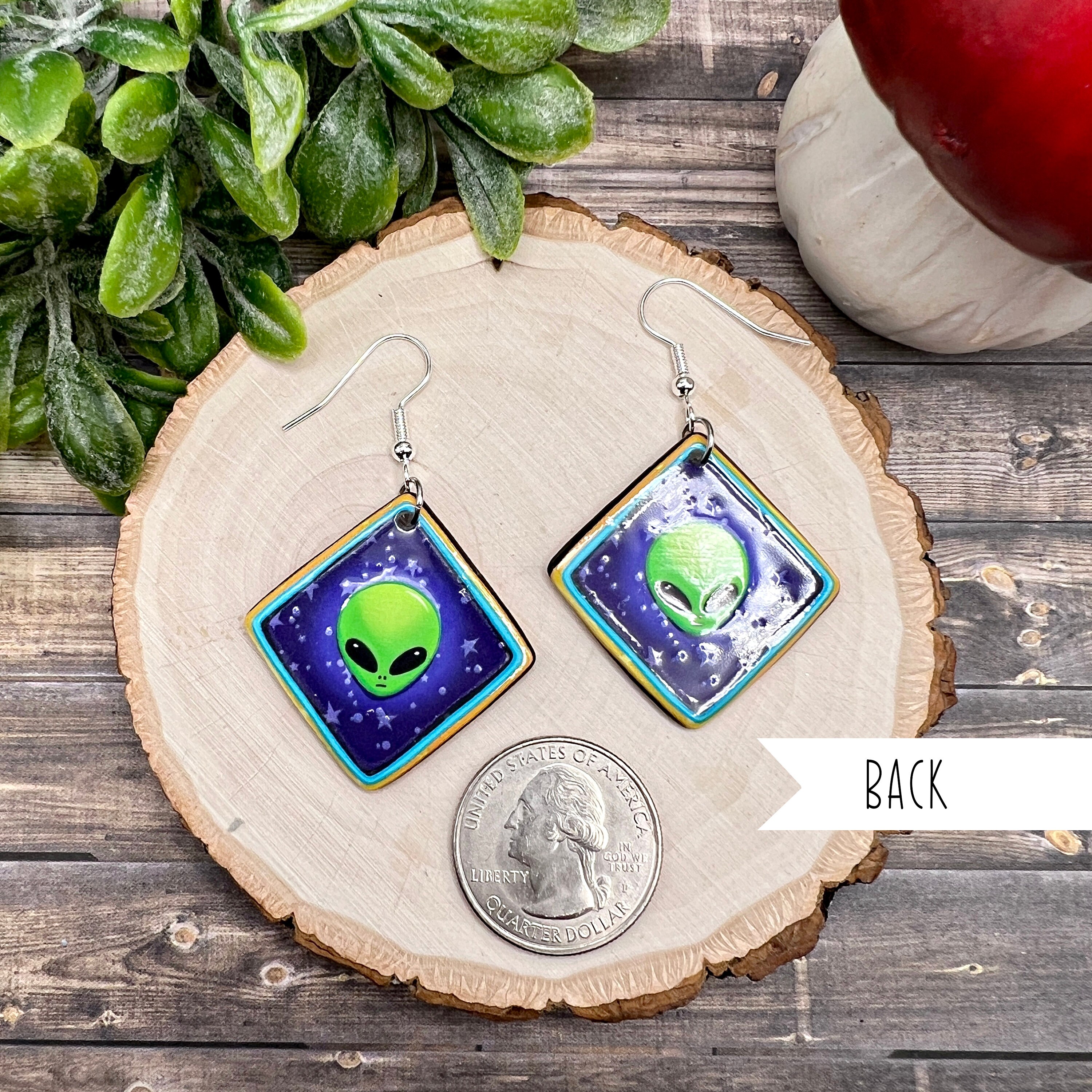 Alien Abduction UFO Spaceship Lightweight Acrylic Dangle Earrings ...