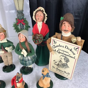 Byers' Choice Carolers Collection of 11 Including Adults, Children and ...