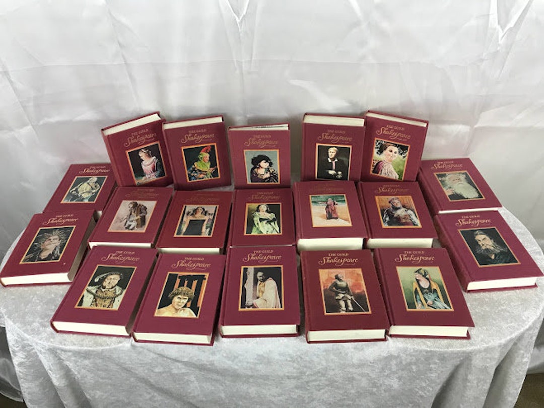 Shakespeare Book Collection - Delving Into the Master's Timeless Works ...