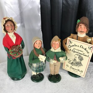 Byers' Choice Carolers Collection of 11 Including Adults, Children and ...