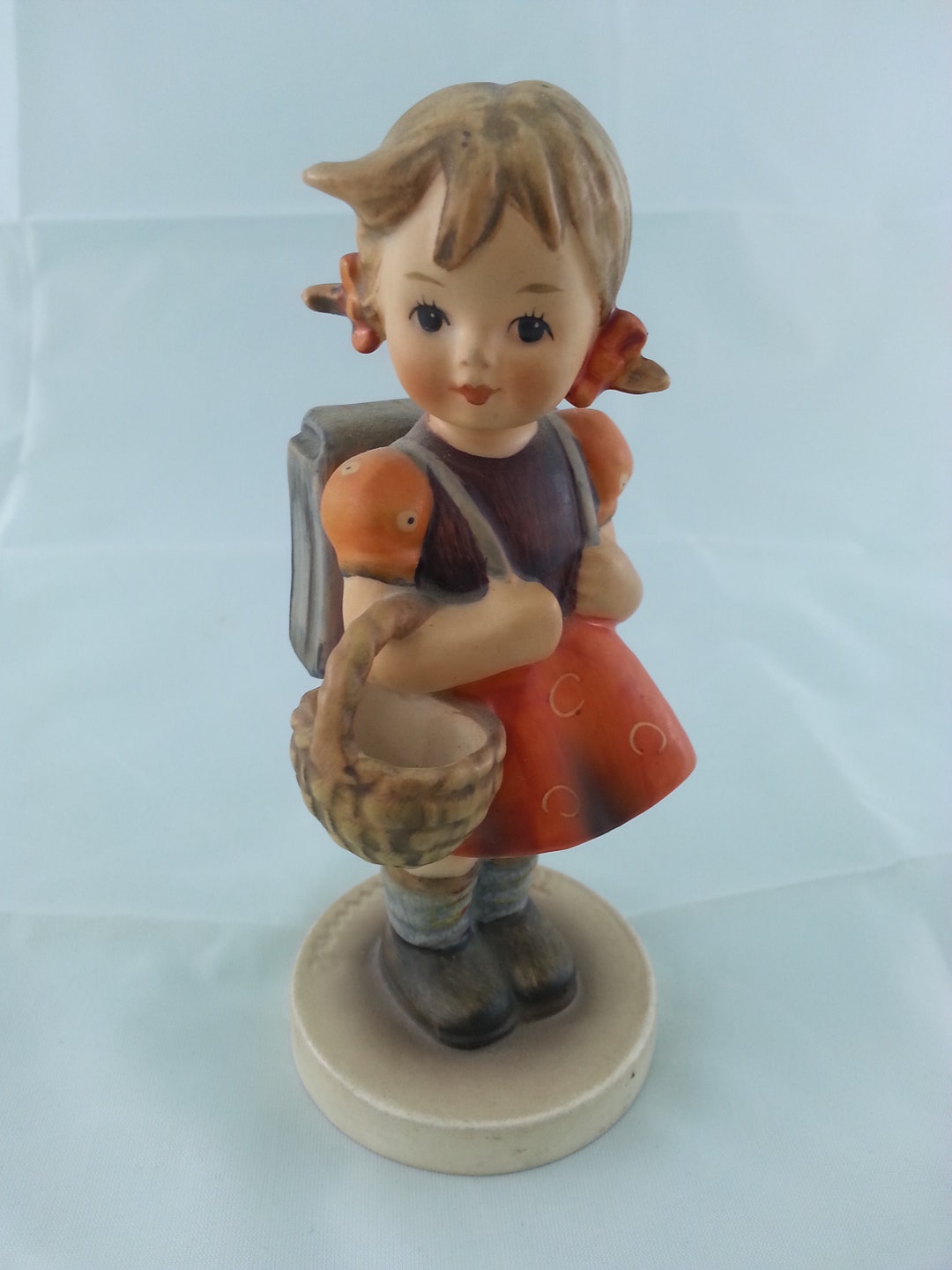 Hummel #81/0 School Girl, Master Sculptor Arthur Moeller, TMK - 3 ...