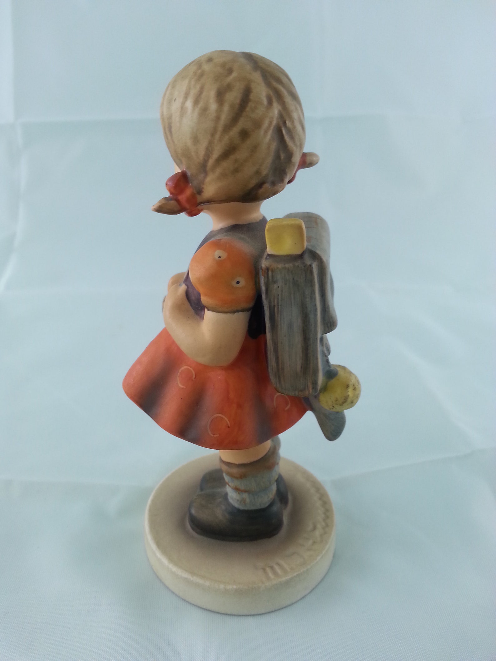 Hummel #81/0 School Girl, Master Sculptor Arthur Moeller, TMK - 3 ...