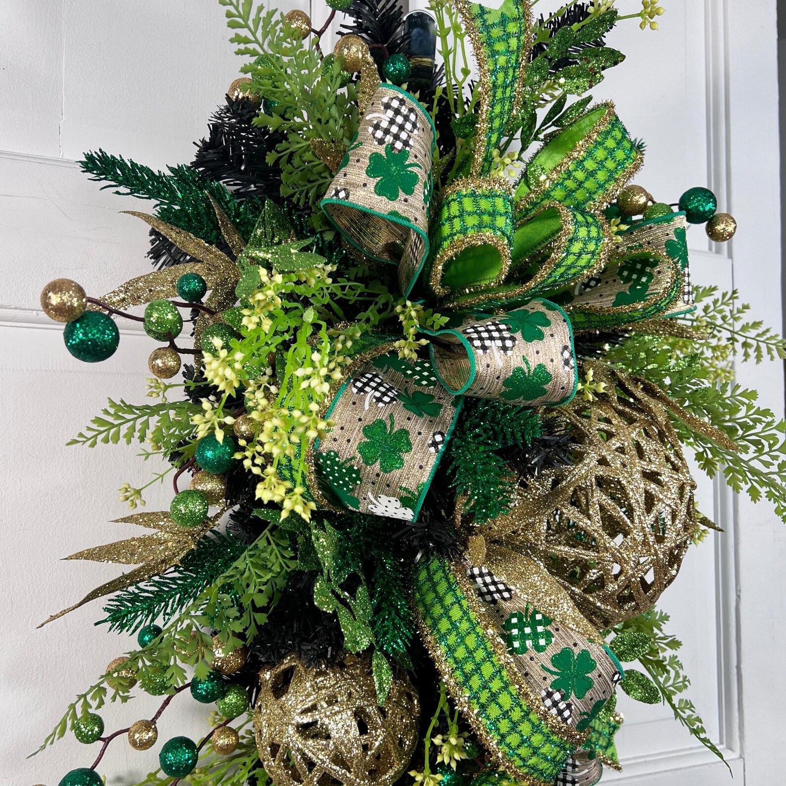 St Patrick's Day Style Swag Wreath for the Front Door, St Paddys Day ...