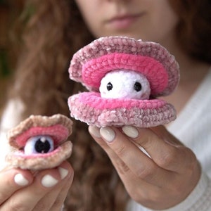 Plush Oyster No-sew Crochet PATTERN, 2 in 1 Pretty and Creepy Halloween ...