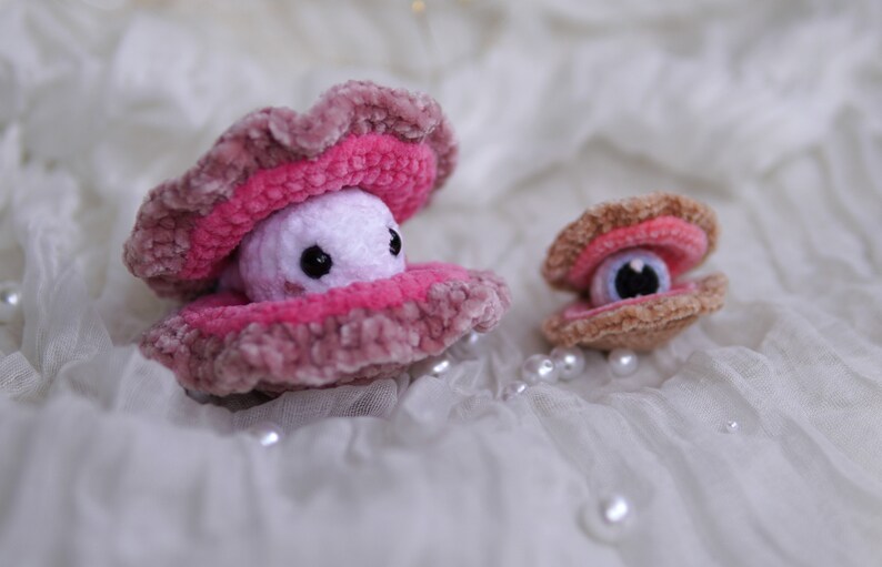 Plush Oyster No-sew Crochet PATTERN, 2 in 1 Pretty and Creepy Halloween ...