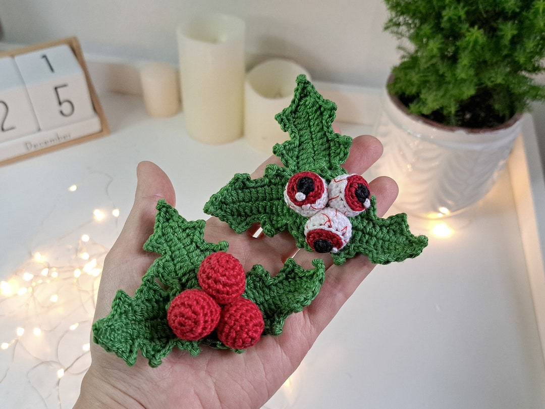 Crochet Christmas Holly PATTERN, Amigurumi Christmas Tree Ornament ...