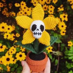 Crochet PATTERN Halloween Flower in a Pot, Amigurumi Creepy Plant ...