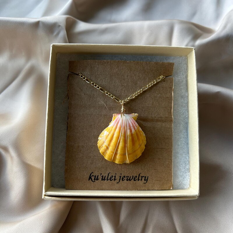 Sunrise Shell Necklace - Etsy
