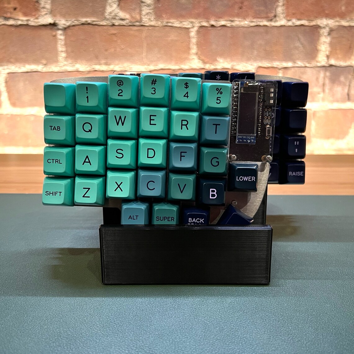 Split Mechanical Keyboard Display Stand - Etsy