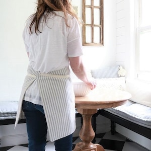 Farmhouse Style Pocket Apron Sewing Pattern, Half Apron Sewing Pattern ...