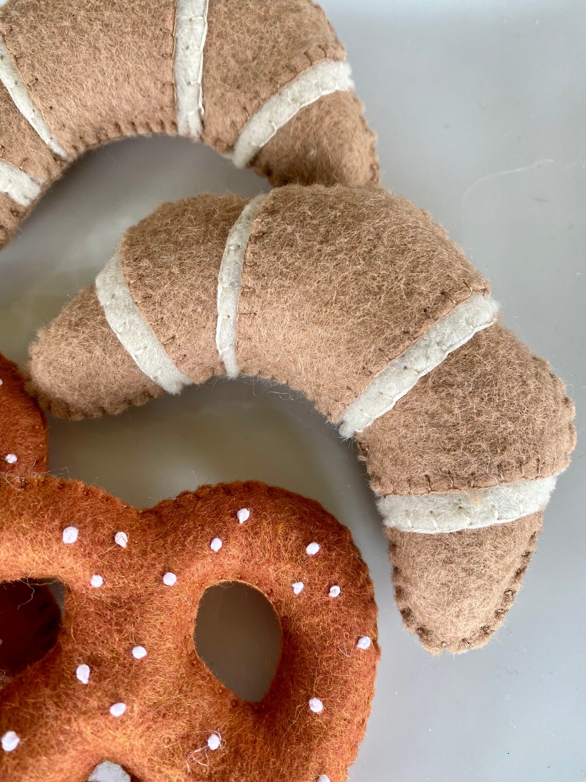 Felt Food Pretzel & Croissant Set, Pretend Play Kitchen - Etsy