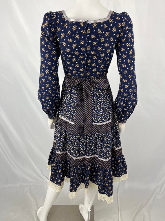 Vintage 70s Blue Calico Floral Prairie Dress By Gunne… - Gem
