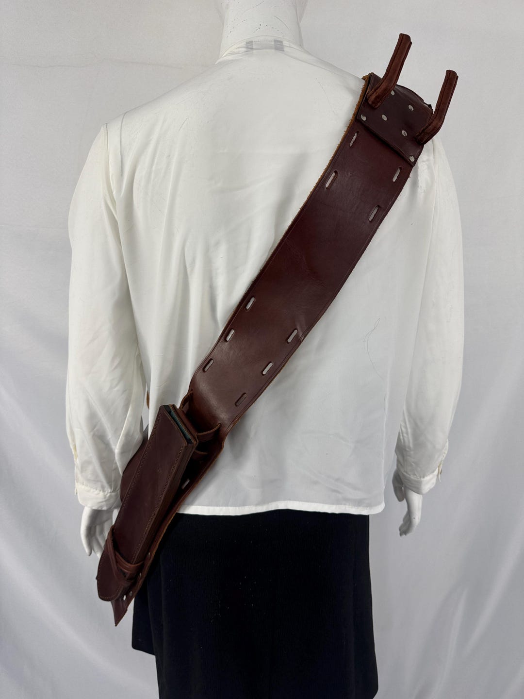 2000s Brown Genuine Leather Medieval Renaissance Faire Sword Baldric ...