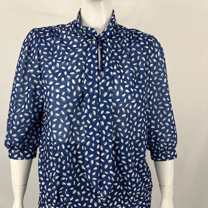 Anthony Richards Women's Clothing - Etsy