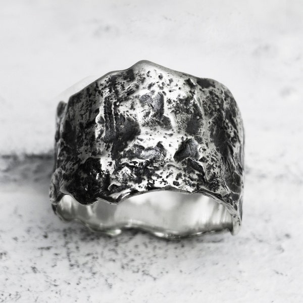 Medieval Style Ring - Etsy