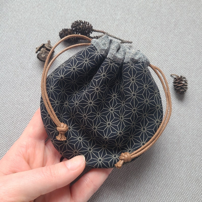 Japanese Mini Pouch, 10cm Handmade Indigo Blue Round Draw-string Bag ...