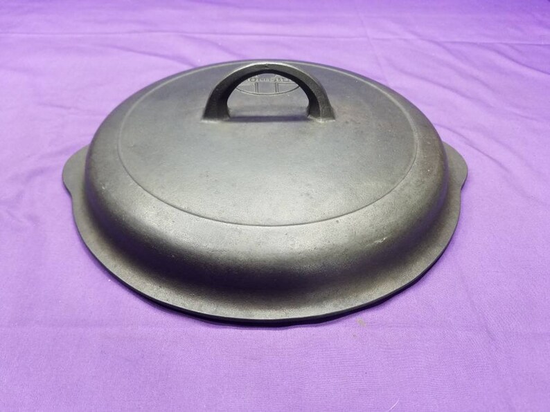 Excellent Griswold #8 Cast Iron Button Logo Skillet Cover High Dome ...